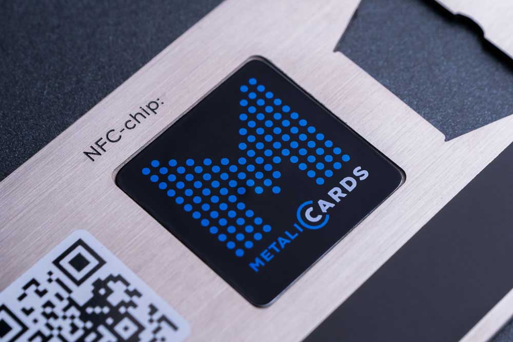 Metal NFC business cards - MetalicCards