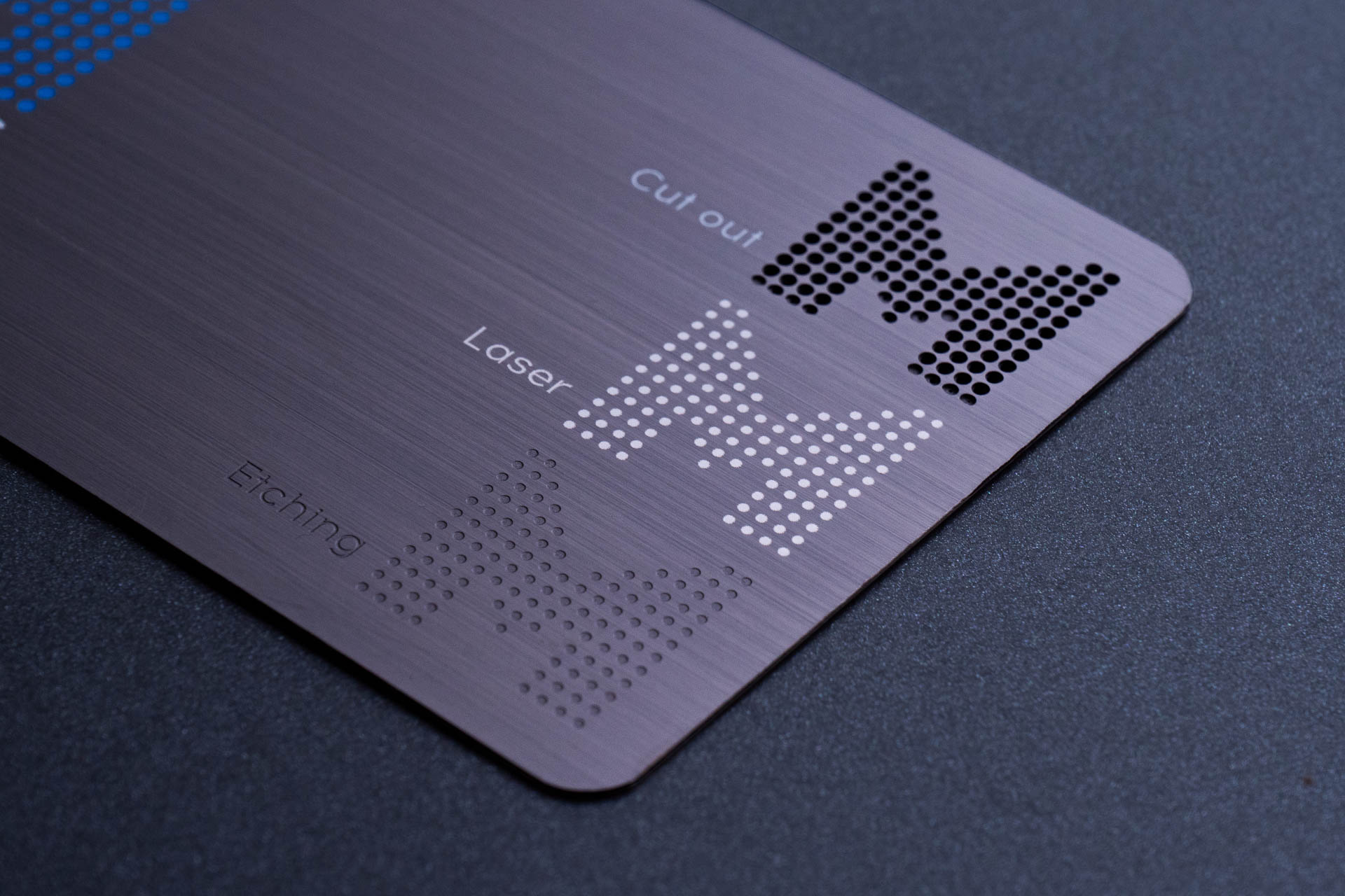 4 Main Advantages of Using NFC-enabled Metallic Business Cards ...